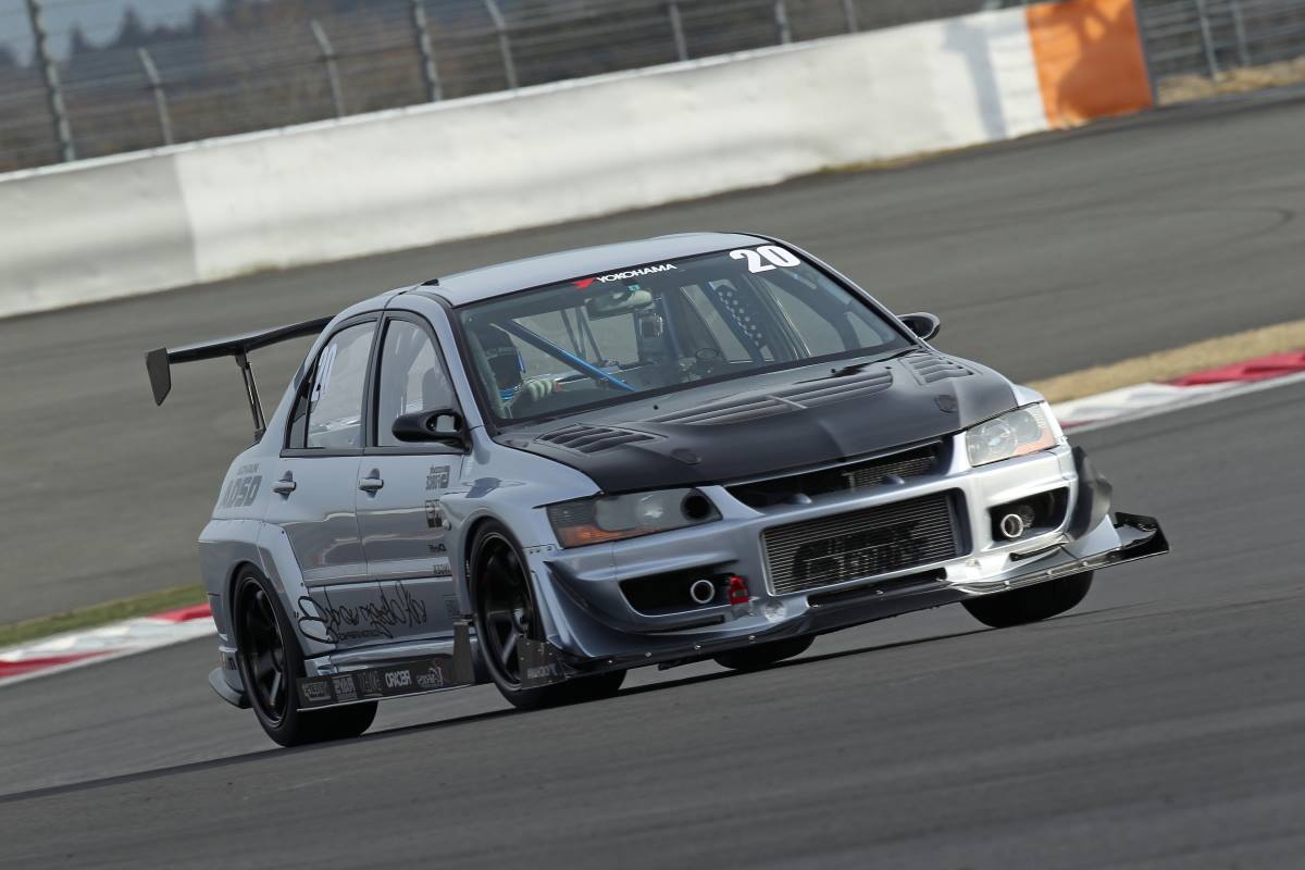 Mitsubishi Evo 8 Stance