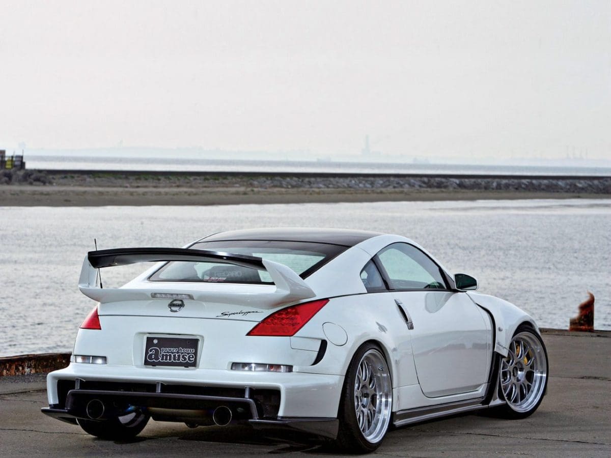 R1 Titan / Powerhouse Amuse Superleggera Widebody Kit for the Z33 ...