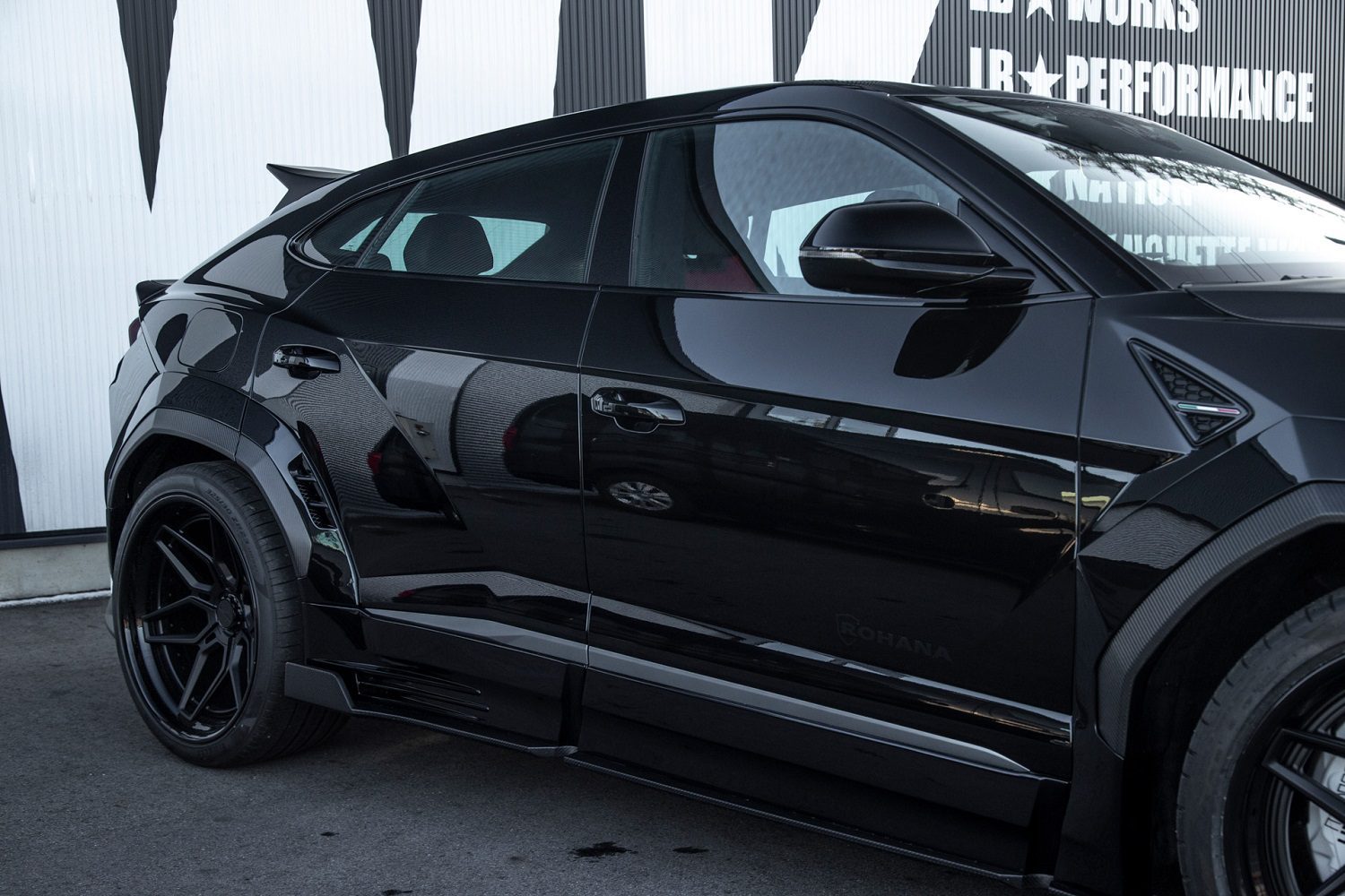 Liberty Walk LB-WORKS Widebody Kit for Lamborghini Urus - Bulletproof ...