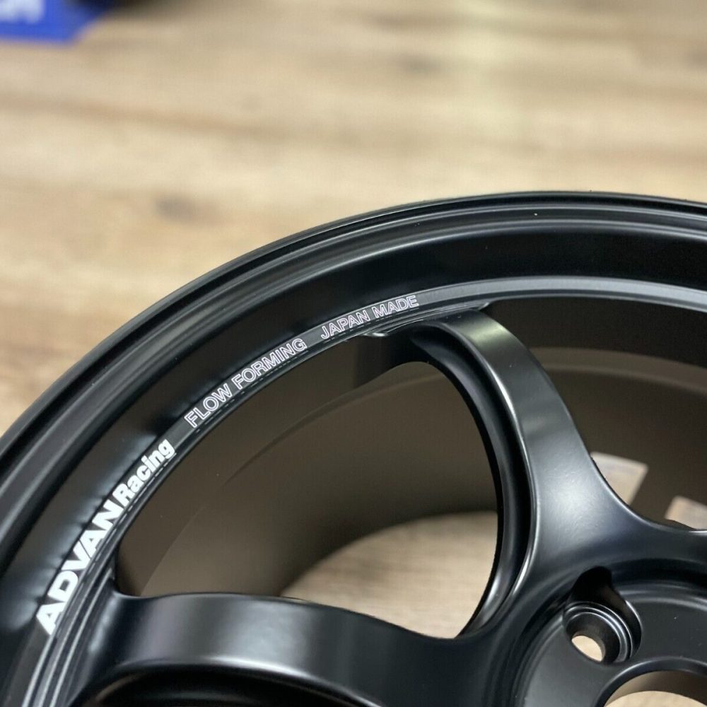Advan Racing RG-D2 Semi Gloss Black Wheel (18x9 5-120 +51 ...