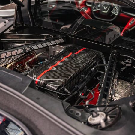Eventuri Carbon Fiber Engine Cover for Chevrolet C8 Corvette ...