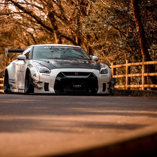 Liberty Walk LB-WORKS Type-II Bonnet Hood for R35 Nissan GT-R ...
