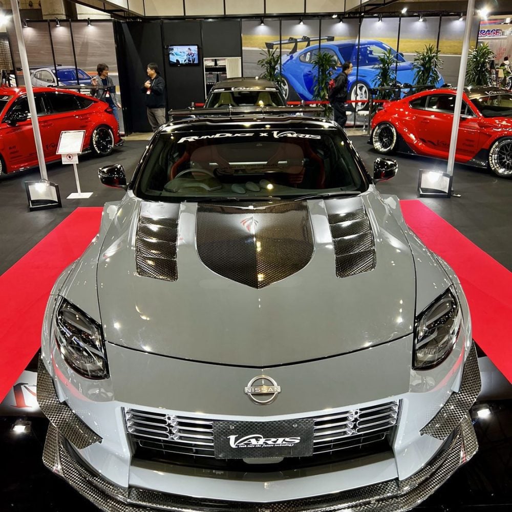 Varis ARISING-1 Carbon+ Cooling Bonnet for RZ34 Nissan Z Varis ARISING-1 Carbon+ Cooling Bonnet for RZ34 Nissan Z