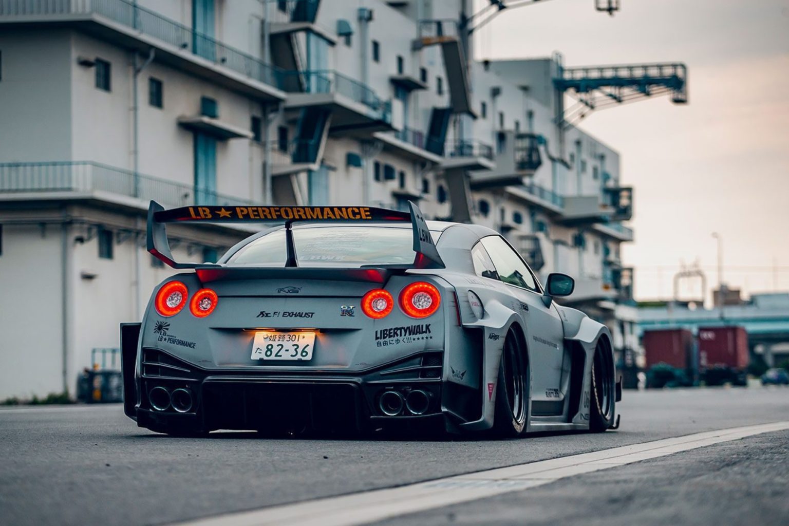 GT-R R35 Goes Extreme With Liberty Walk’s Widebody Kit